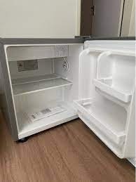 Amping It Up: How Many Amps Does a Mini Fridge Draw? – The Kitchen ...